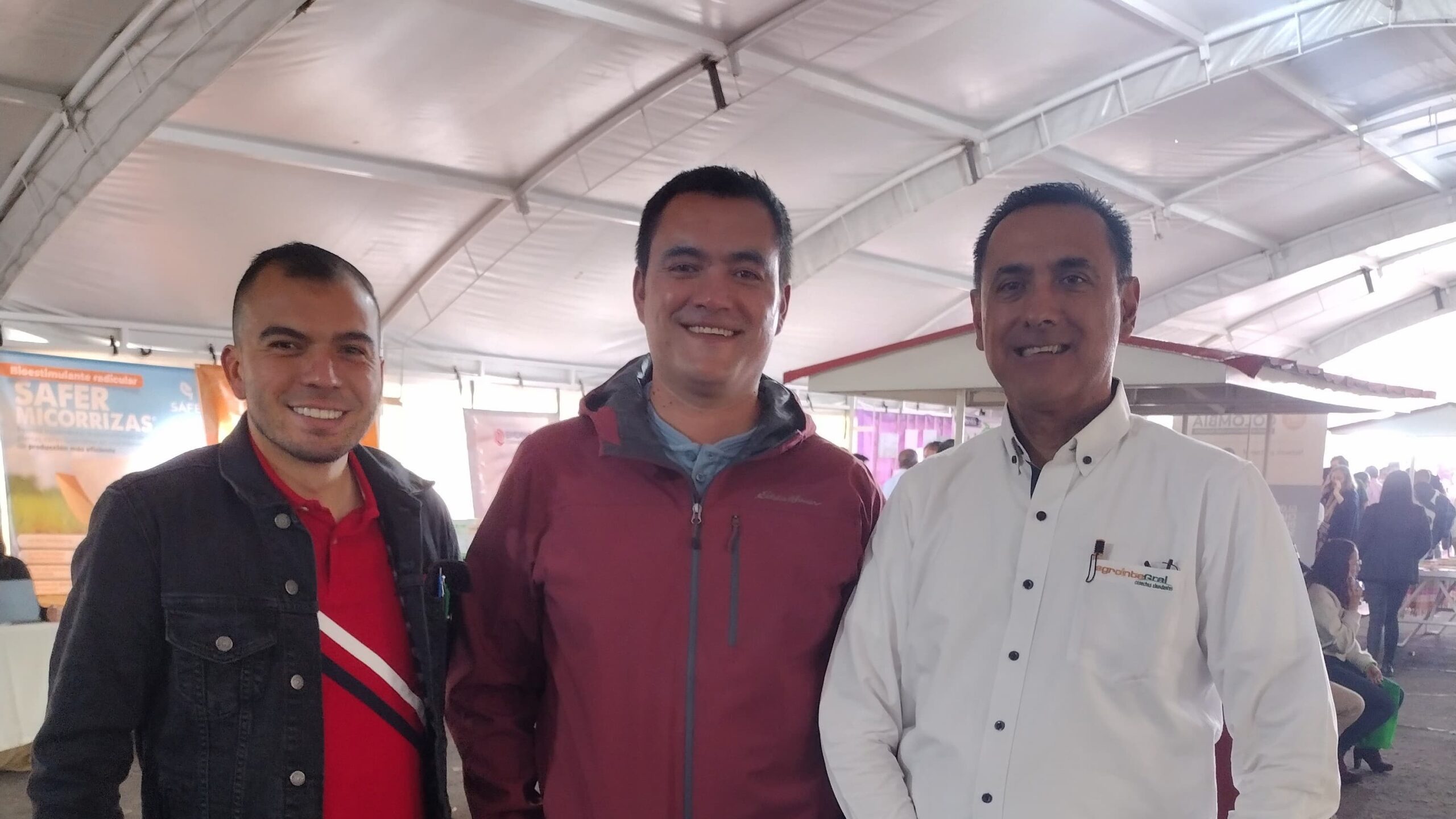 Edgar-Negrete-Oscar-Sierra-y-Gabriel-Forero-arandonos-metroflor | Metroflor